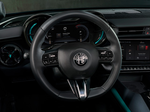 Alfa Romeo Junior Ibrida: Intérieur et extérieur | Alfa Romeo FR